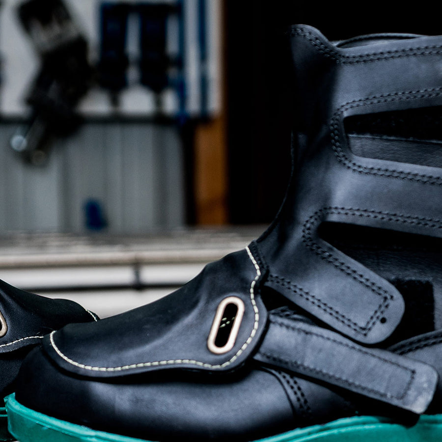 Smelter – REDBACKBOOTS.COM